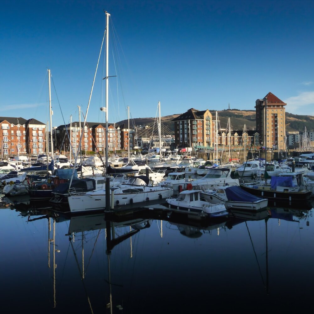 Joke Neyrinck Turned Her Entire House Into Doodle Land - For Creative Girls